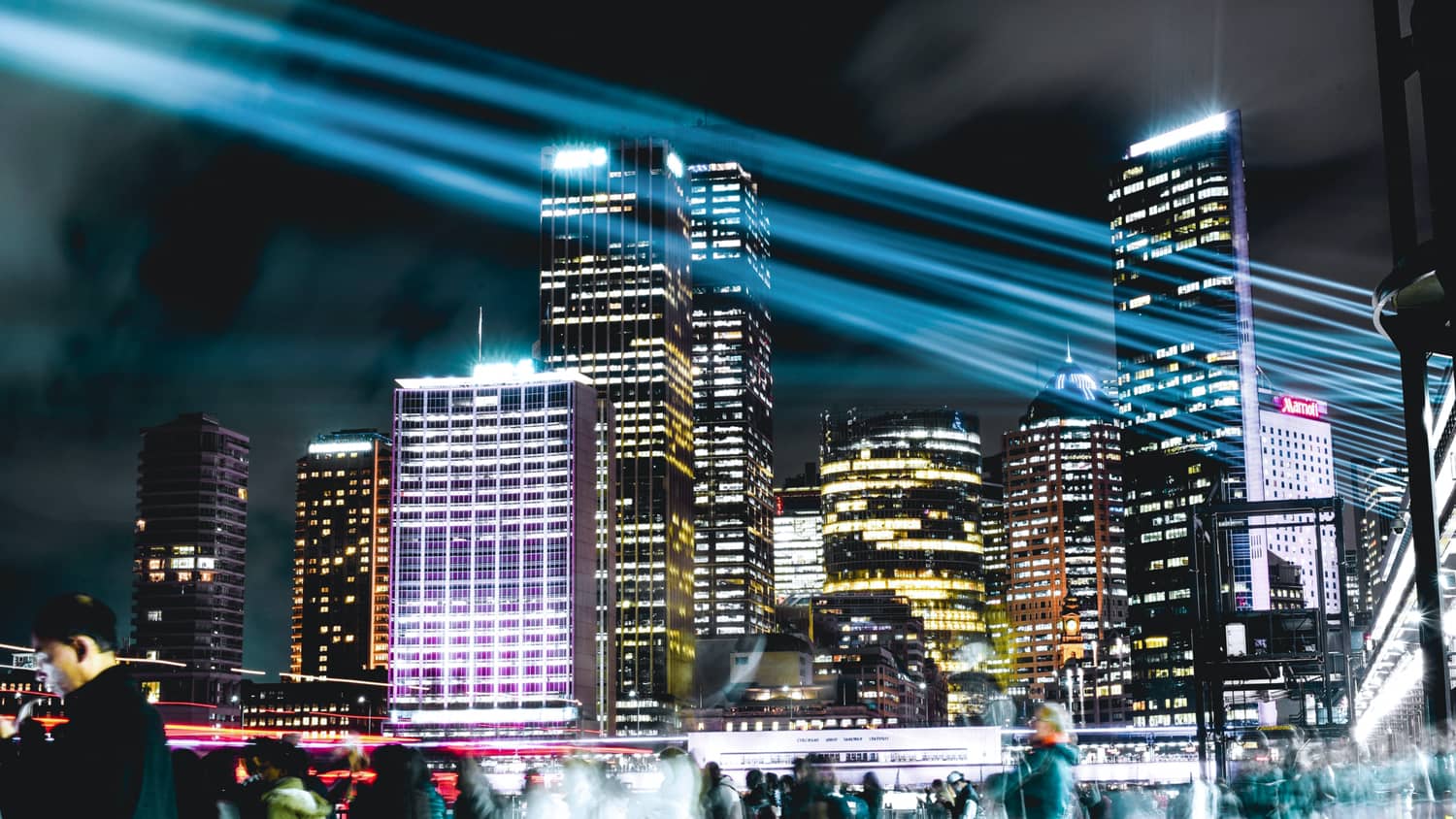 Smart City Applications: Utilising Technology to Improve Urban Spaces ...